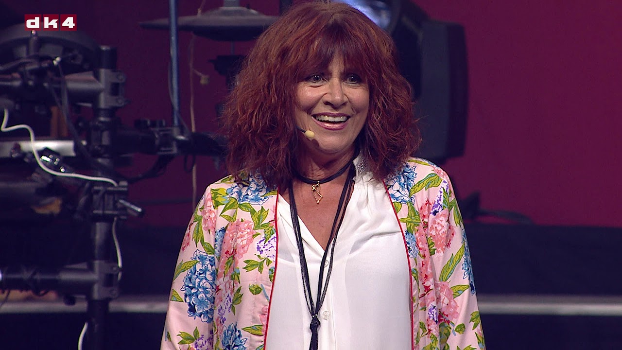 Syng Med & Tip et Hit - Kirsten Siggaard m Pianist Carol Conrad - YouTube