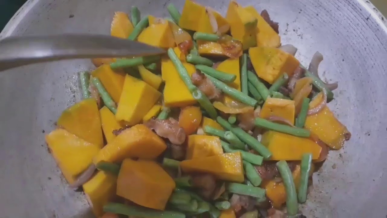 How To Cook Pakbet My Own Version - YouTube