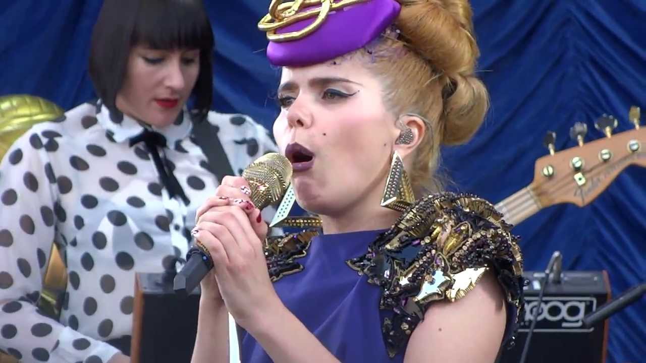 Paloma Faith Picking Up The Pieces Live At V Festival Weston Park