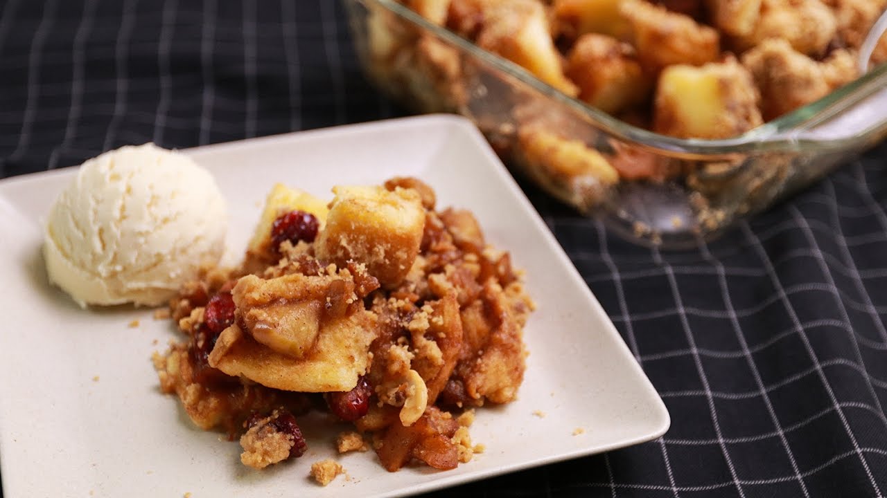 แอปเปิ้ลครัมเบิ้ลโทสต์ Apple Crumble Toast : พลพรรคนักปรุง - YouTube