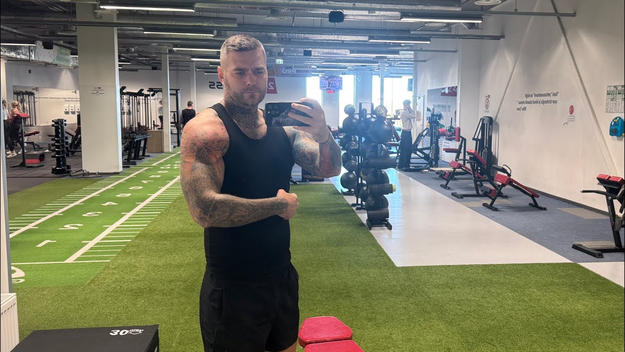 Kristjan Toomsalu is live. Leg day! - YouTube