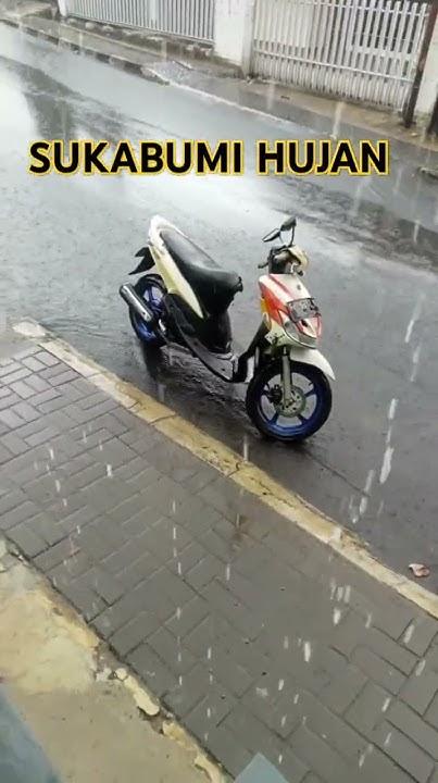 HUJAN DERAS BAYANGKARA SUKABUMI - YouTube