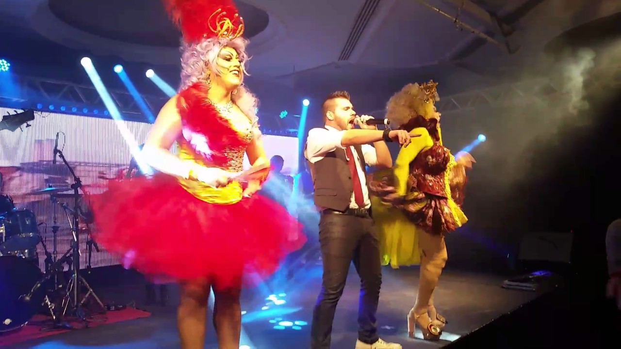 YMCA baile de formatura Clube Hebraica São Paulo Drag queen TchaKa ...