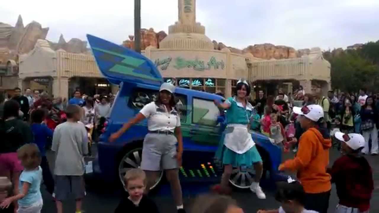 DCA: Cars Land - DJ's Dance 'n' Drive (Full show) - YouTube
