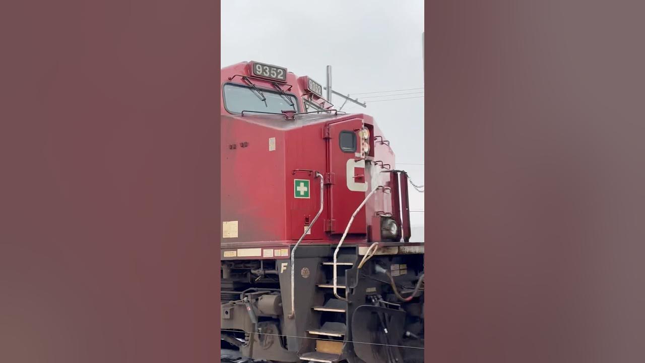 CP 9352 mid Dpu on CPKC 247 - YouTube