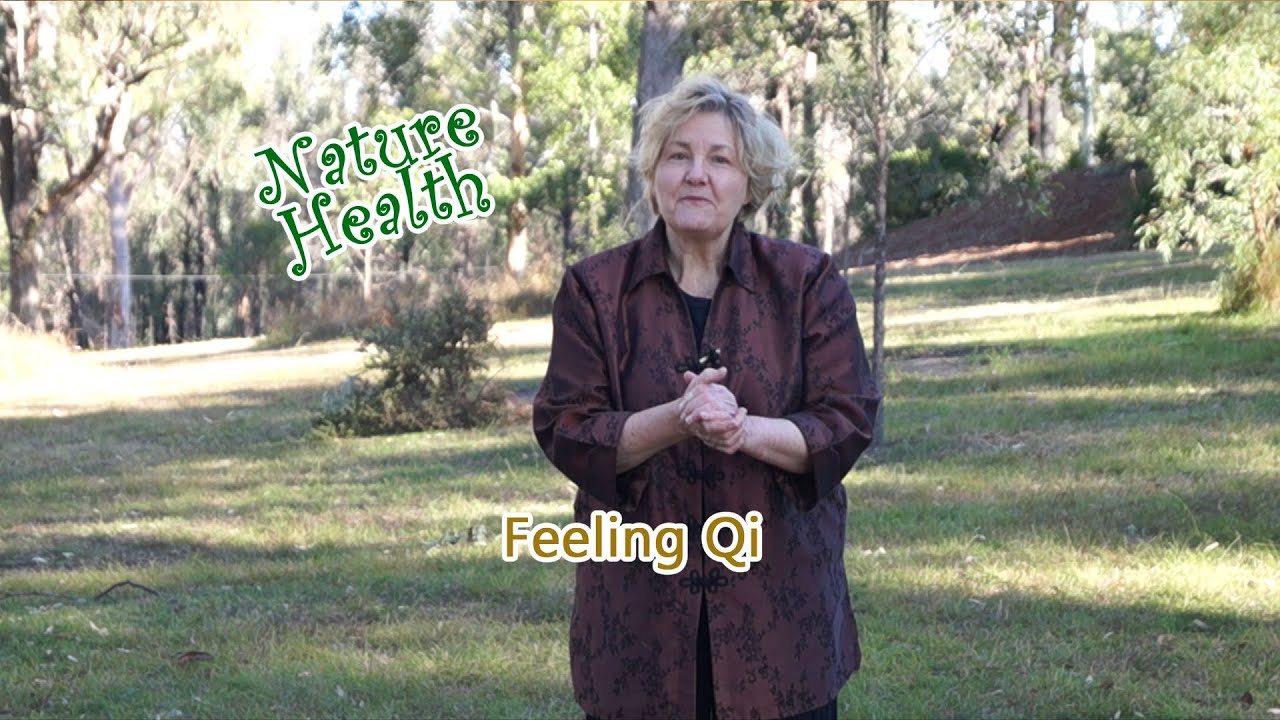 Feeling Qi - A Qigong exercise - YouTube