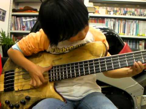 Girl Kids Bass Player SLAP - YouTube