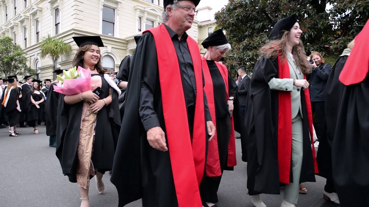 Batch 2020 Graduation March - Victoria University of Wellington - YouTube