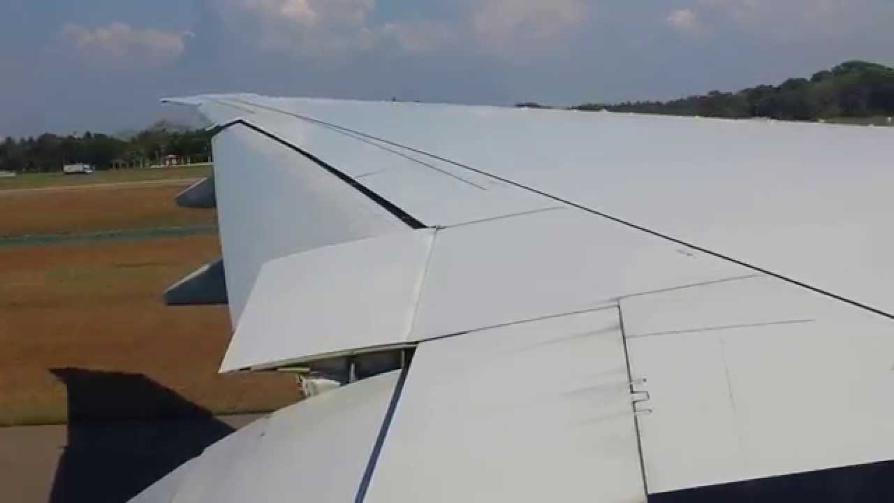 Emirates 777 EK348 Colombo-Singapore take off - YouTube