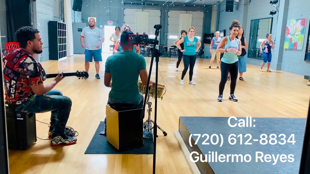 Bachata Dance Lesson with LIVE MUSIC - Dominican Republic Style 🇩🇴 ...