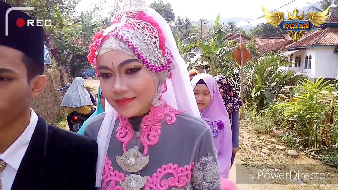 Pernikahan Risma & Anggi - YouTube