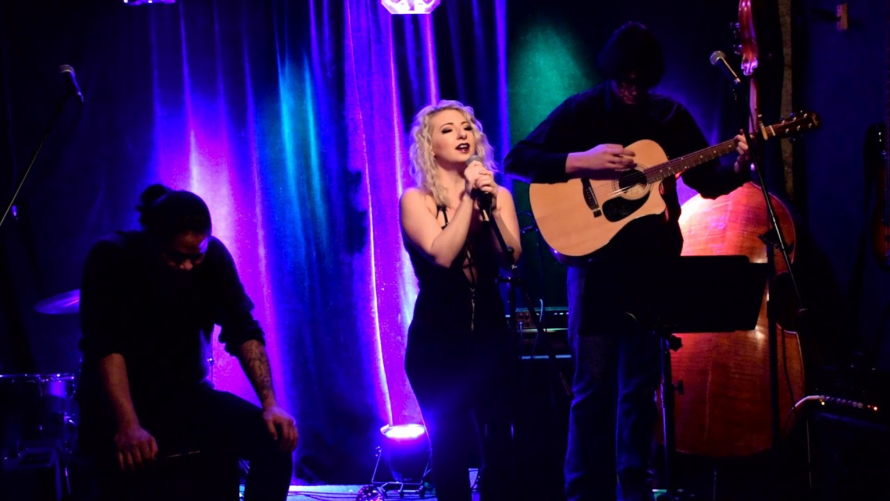 LORA RYAN "Now Or Never" - live at the B-Side Lounge in Toronto - YouTube