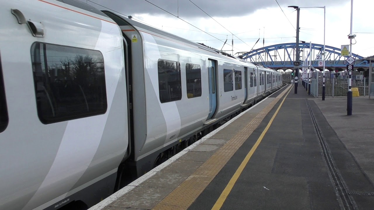 Great Northern Class 700 Departing Peterborough (07/3/18) - YouTube