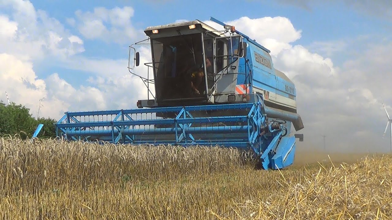 Najdroższy polski kombajn Bizon BS PREMIERA - YouTube
