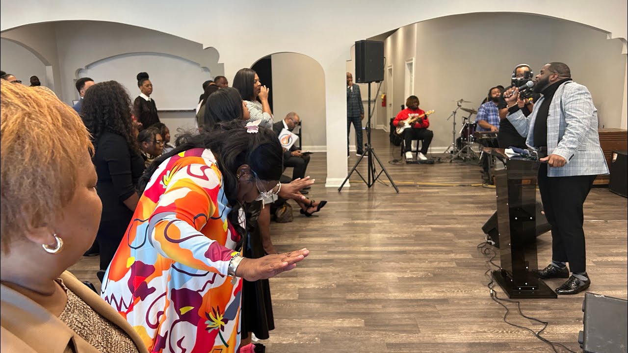 🔥| “God Will Take Care Of You” Antwuan Cooks Leads The Church Into ...