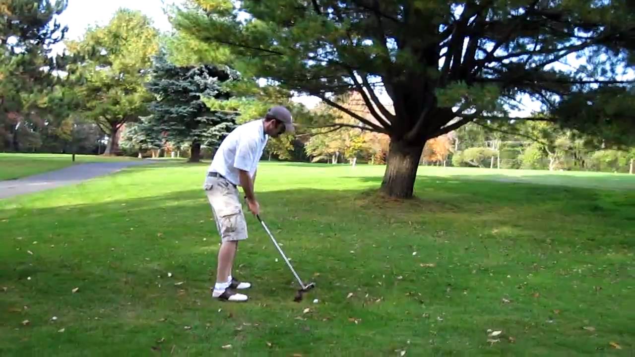 Shooting for a birdie - YouTube