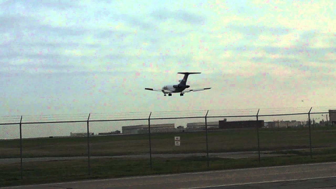Fedex 727 landing - YouTube