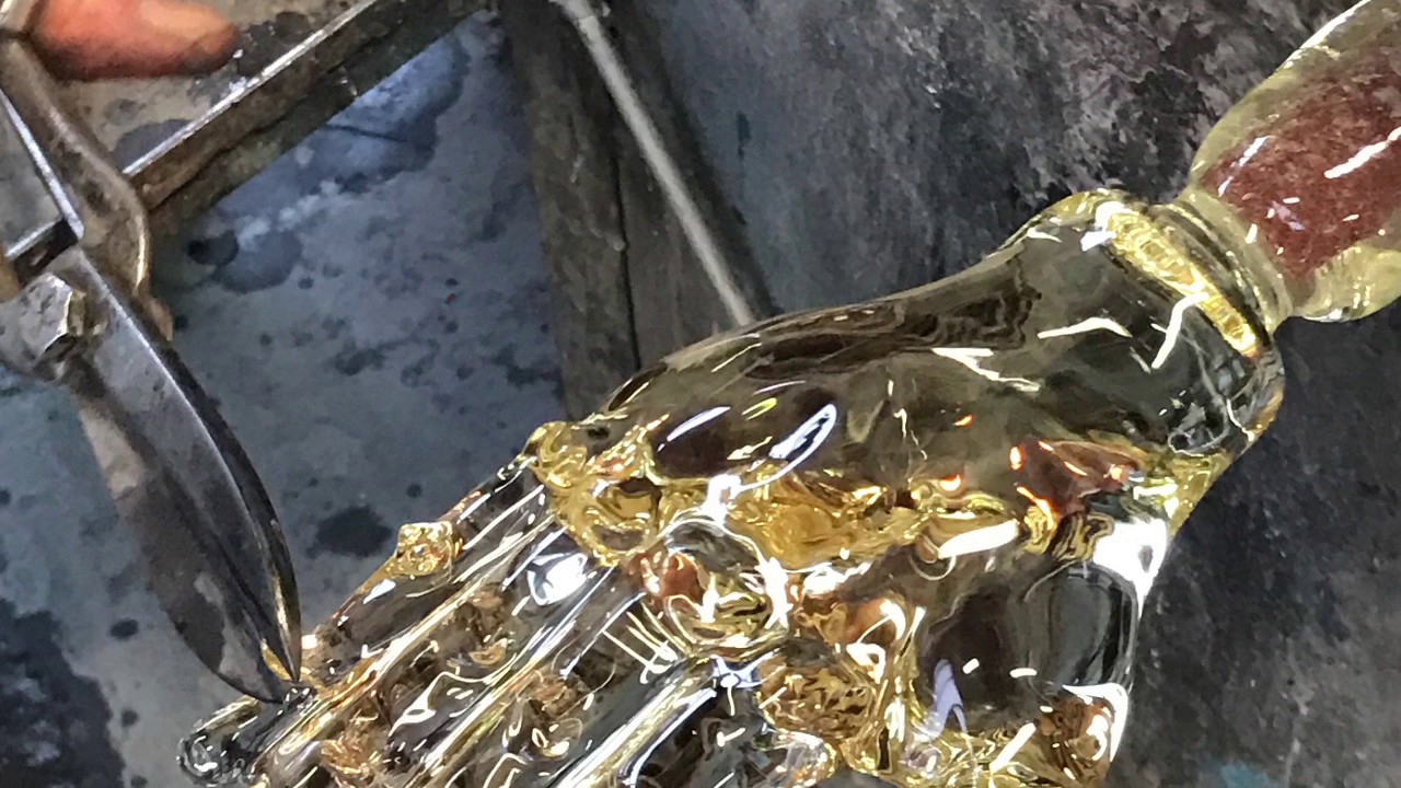 Making hand by glass - YouTube