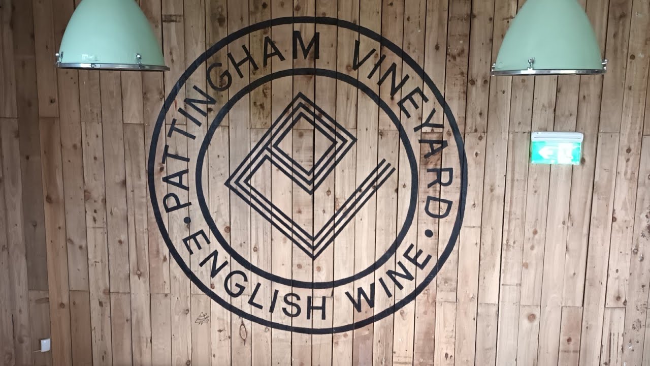 Pattingham Viyard , Wolverhampton . Short tour and harvest - YouTube