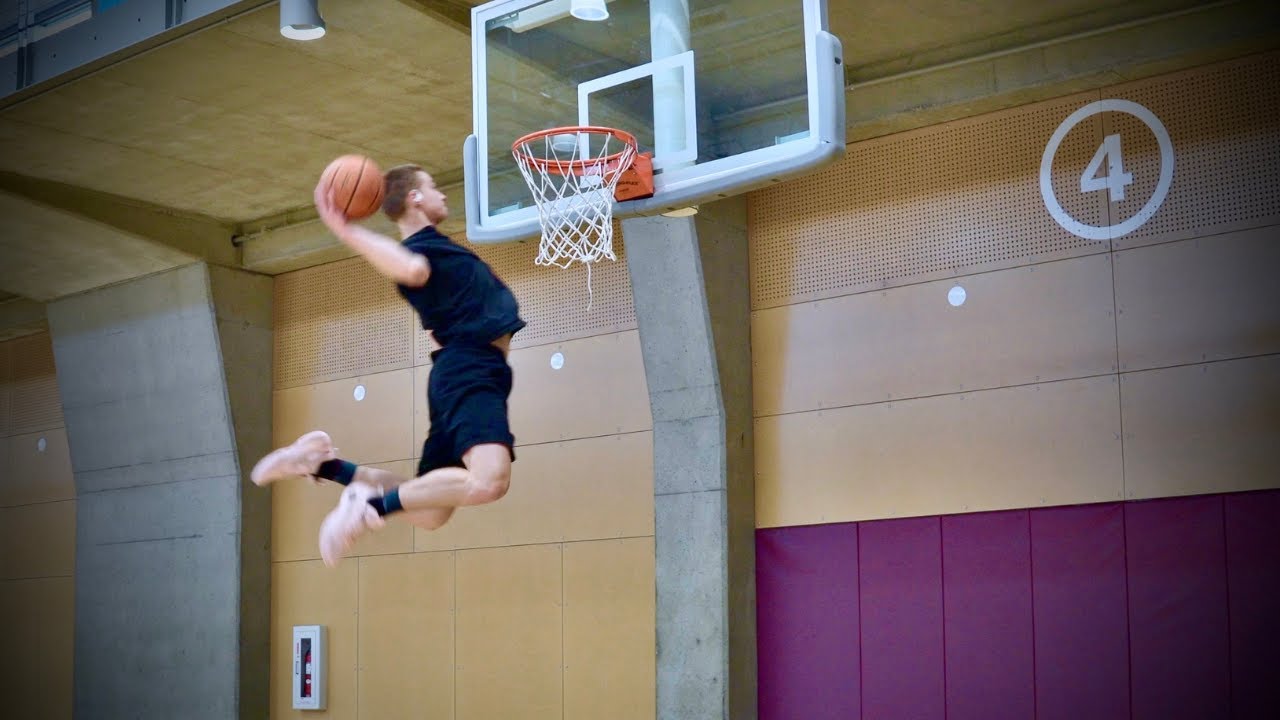 I dunked so hard that I got kicked out! - YouTube