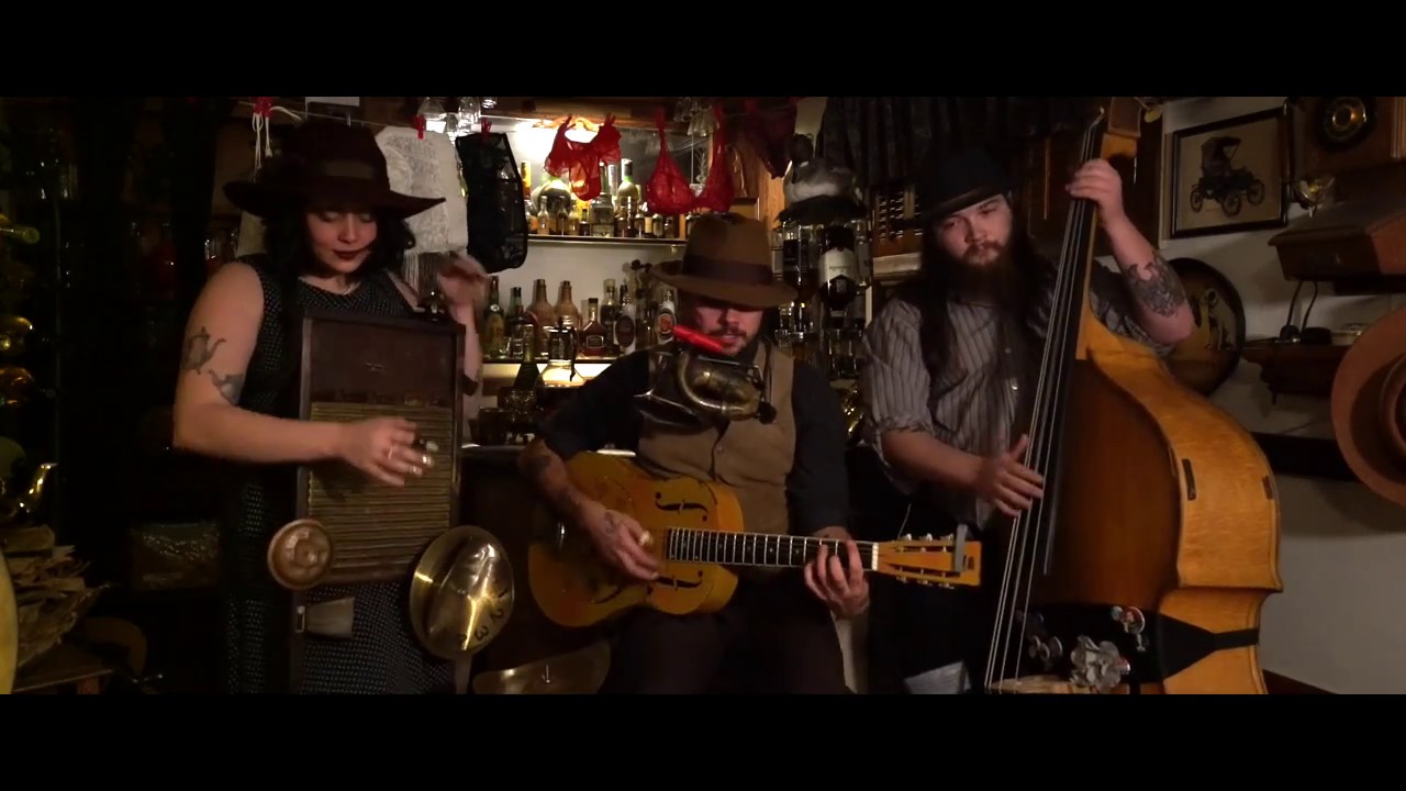 The Vaudevillian Saloon Sessions - Yo Yo Blues - YouTube
