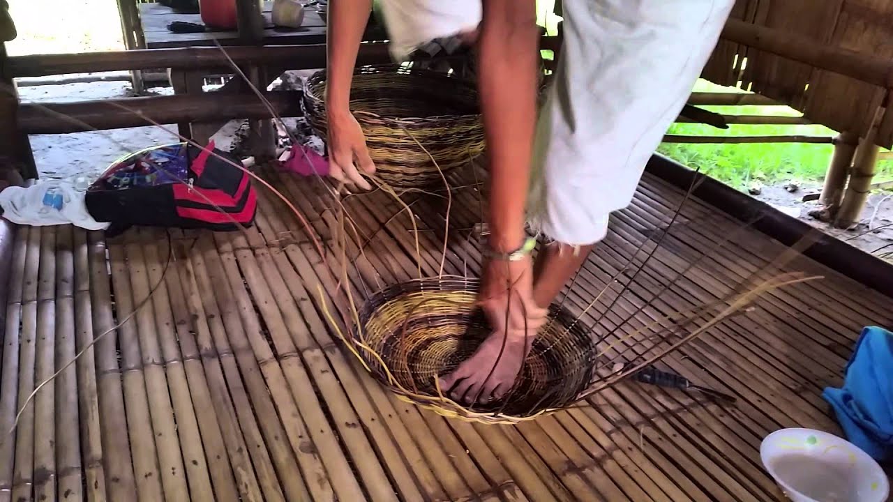 NITO WEAVING IN TANTANGAN, SOUTH COTABATO - YouTube