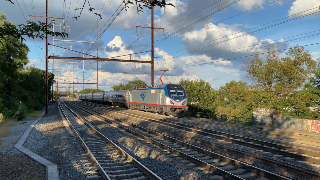 Amtrak Keystone Service Train 652 @ New Brunswick w/ Sprinter Sandwich ...