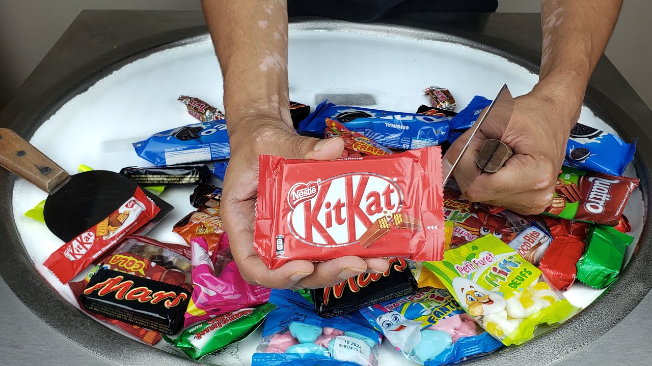 Kit Kat Ice Cream Rolls with Roll My Ice - YouTube