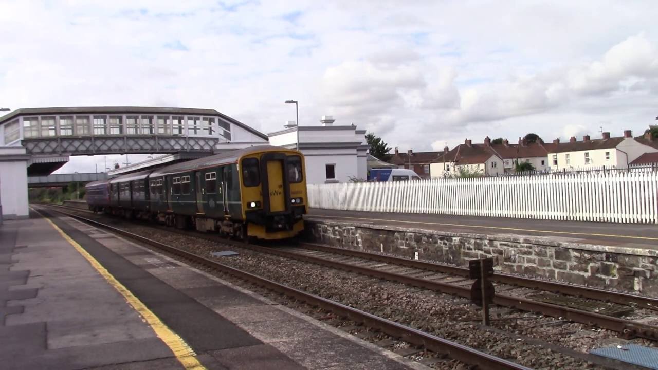 GWR Green 150233 and FGW local lines 153373 at Bridgwater on 30/7/16 ...