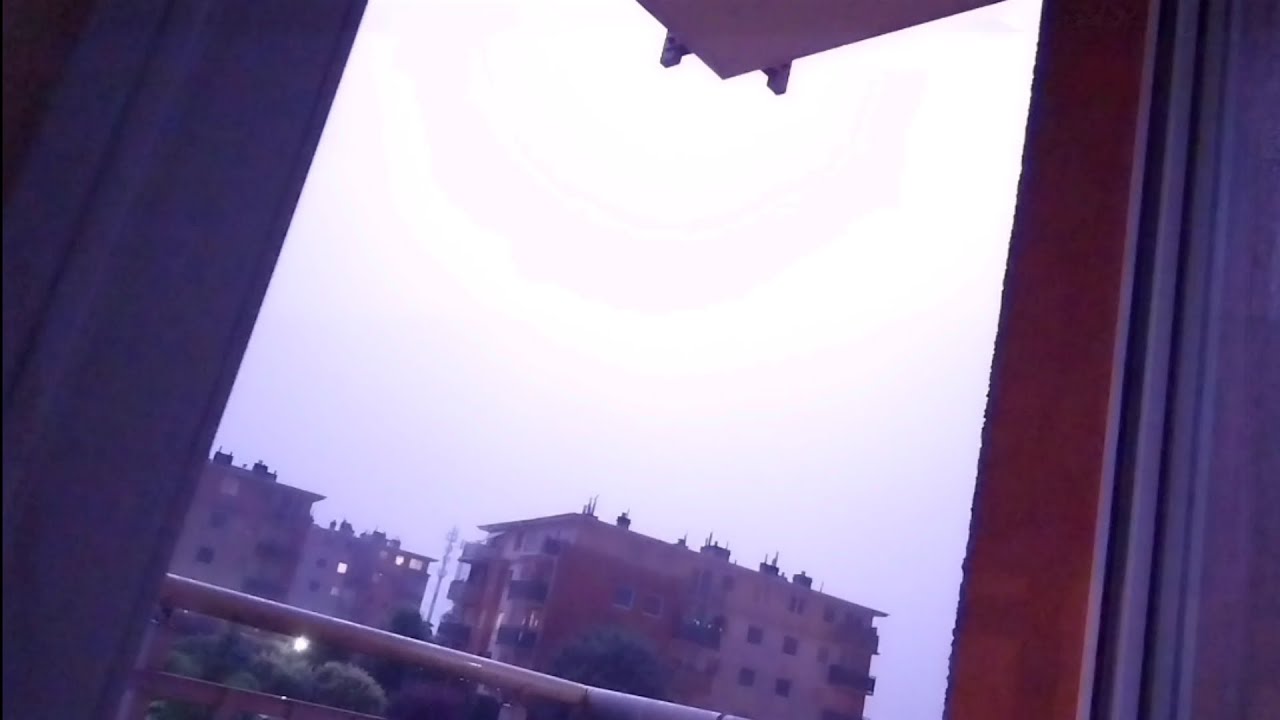 Lightning (slow motion, weird looking shape) (25.V.2024) - YouTube