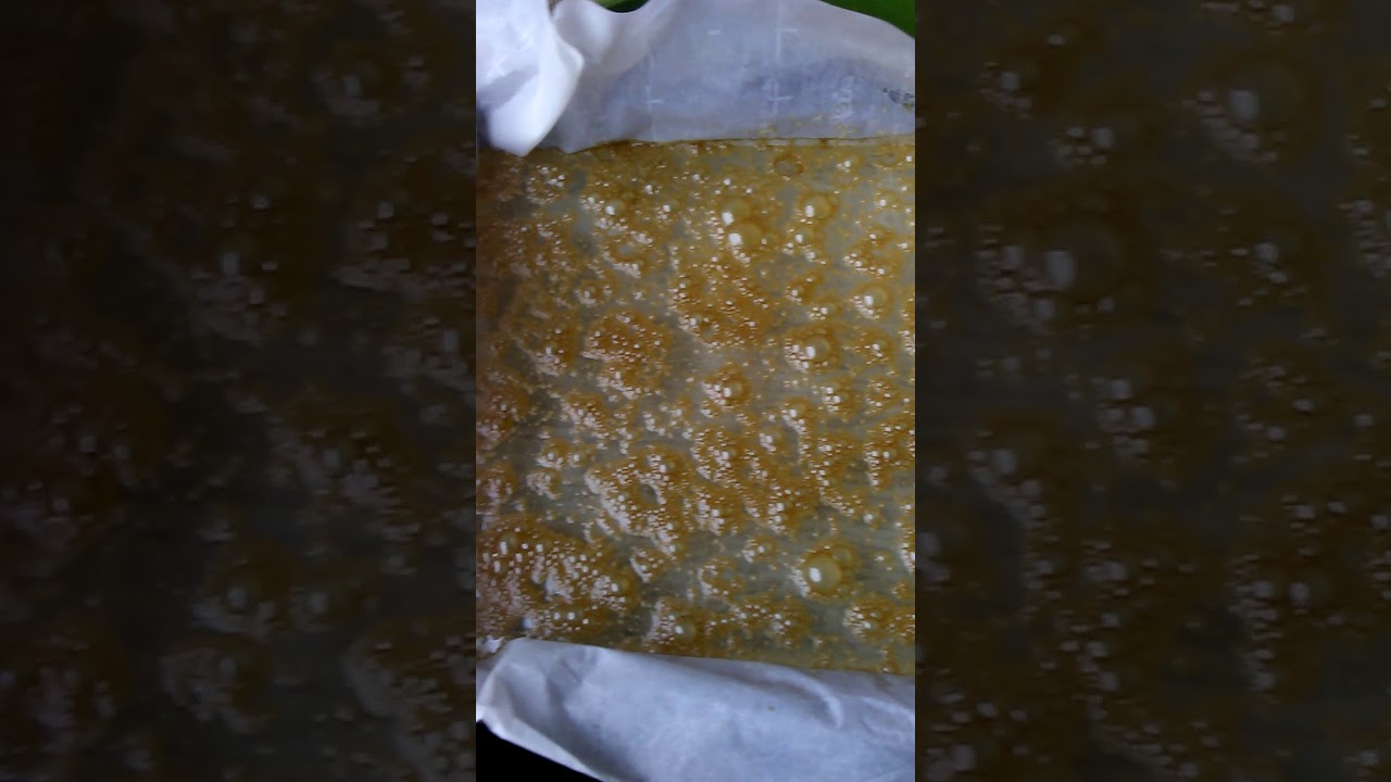 Another water/butane extraction ...bho wax - YouTube