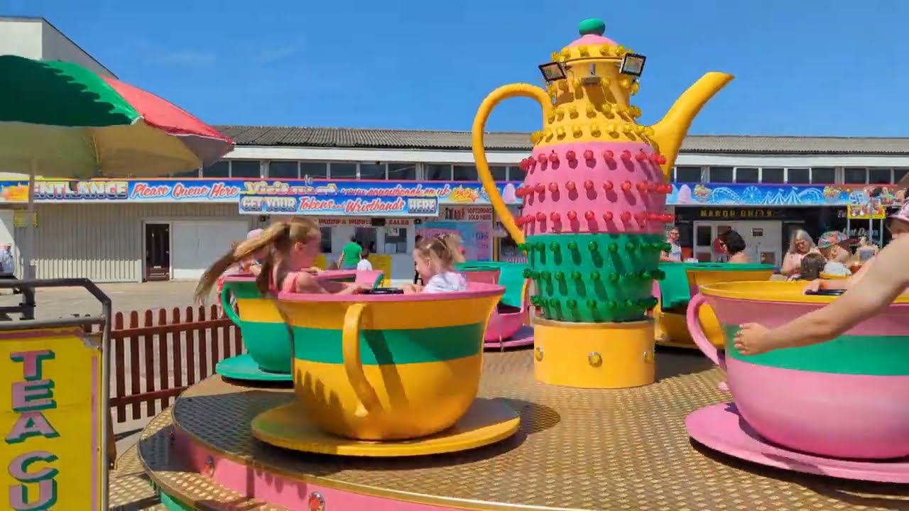 Tea Cups Ride At Coney Beach In Porthcawl - YouTube