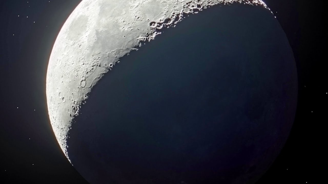 The amazing Splendor of OUR SOLAR SYSTEM in 4K - beautiful space music ...