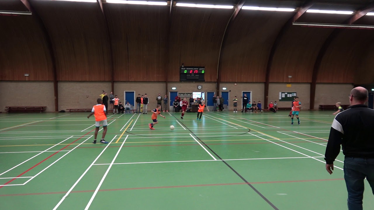 VV Geldrop zaalvoetbal JO13 2019 C2266 - YouTube