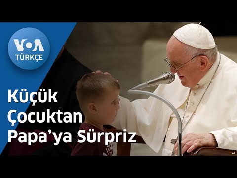 Küçük Çocuktan Papa’ya Sürpriz