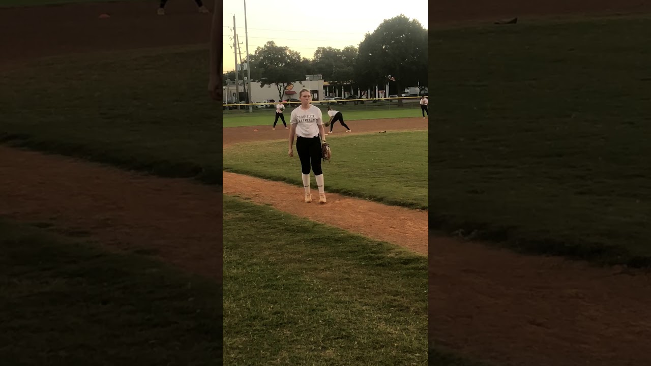 Pitching warm up 2019 Fall prior to footing change for pitchers - YouTube