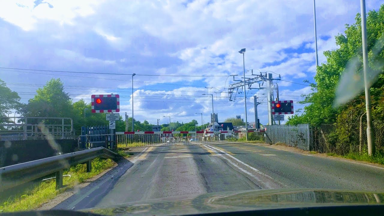 Ely Level Crossing - YouTube