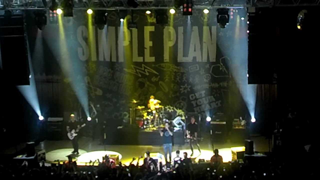SImple Plan - Jump! (Live Bogotá) HD - YouTube