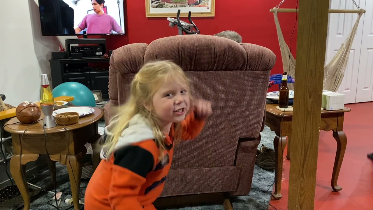 2021 Thanksgiving Pool Tourney - YouTube