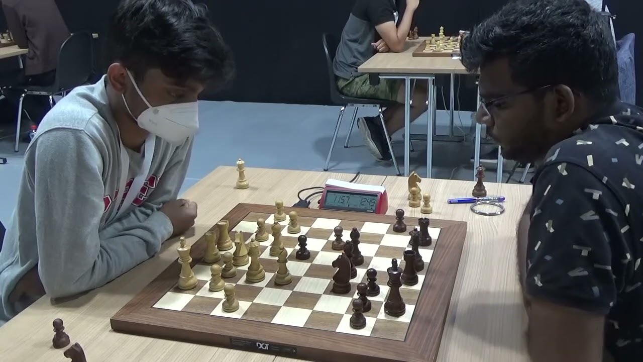 GM Aravindh Chithambaram Vr. - GM Visakh N R | Rapid chess - YouTube
