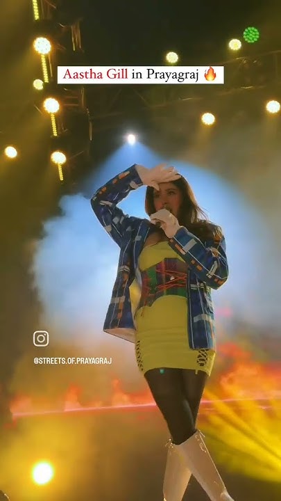 Aastha Gill Live Concert in Prayagraj - YouTube