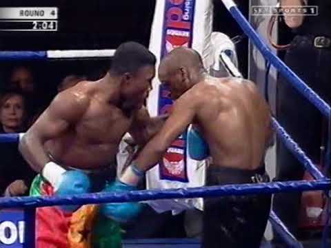 Patrick Mullings vs Eric Odumase - YouTube