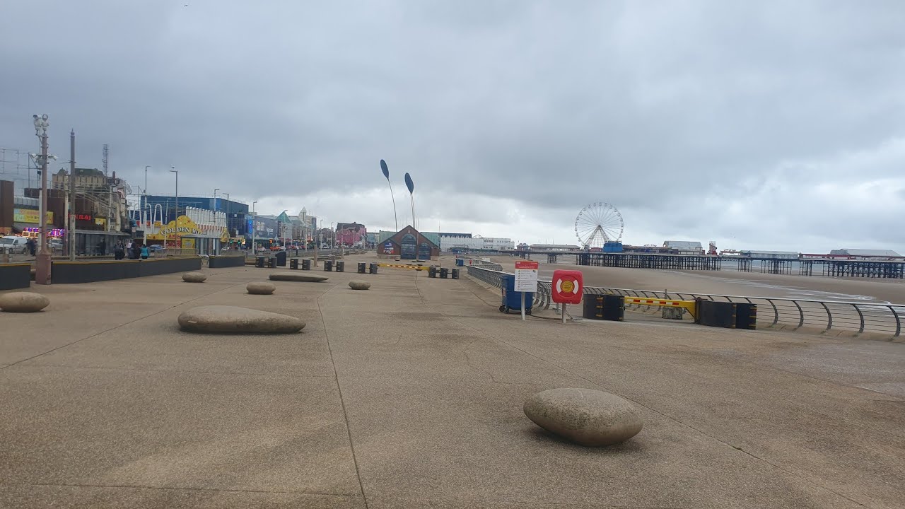 Wednesday 10th Absolutely Miserable And Dead On Blackpool Prom - YouTube