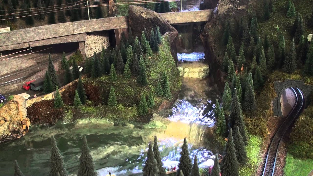 Majestic Waterfall, Majestätischer Wasserfall: Märklin Modelleisenbahn ...