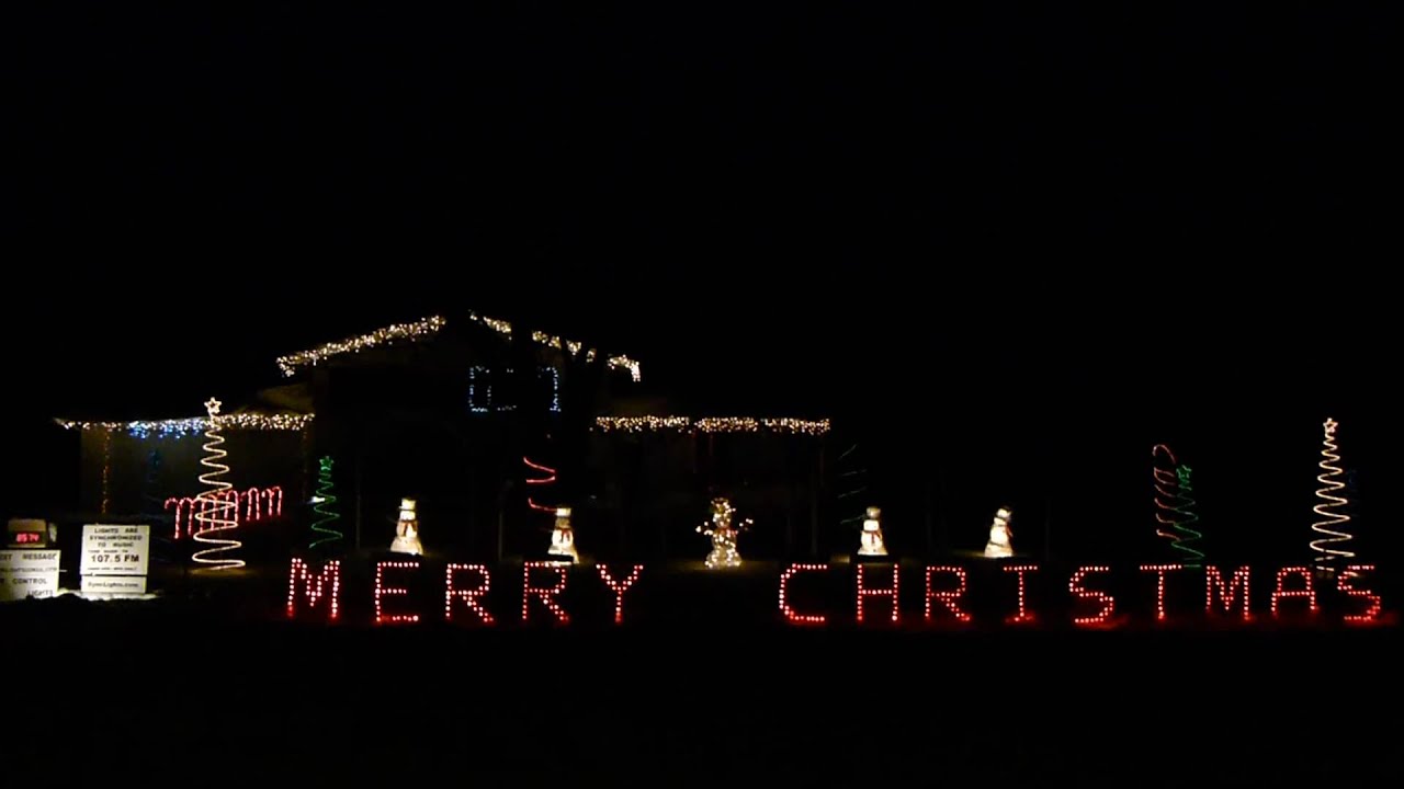 Animated Christmas Lights to Wizard of Winter (2010) - YouTube