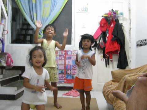 Macarena dance craze with my 3 kids.. - YouTube