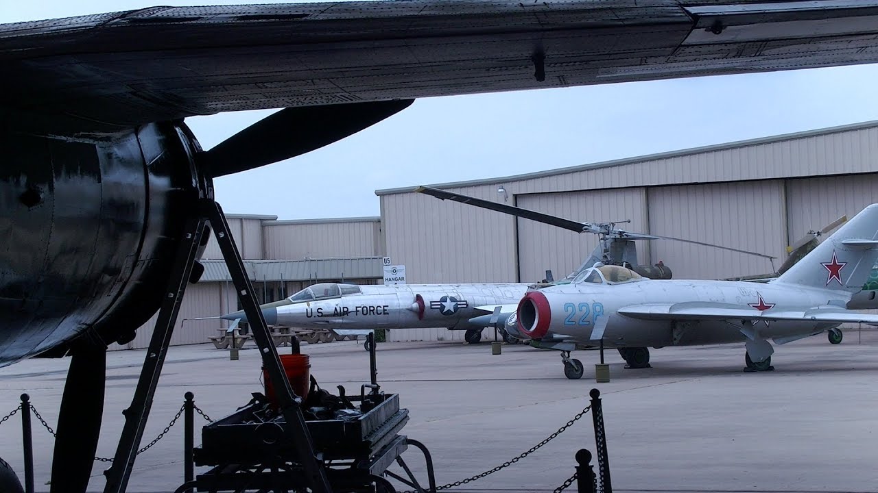 Cavanaugh Flight Museum - YouTube