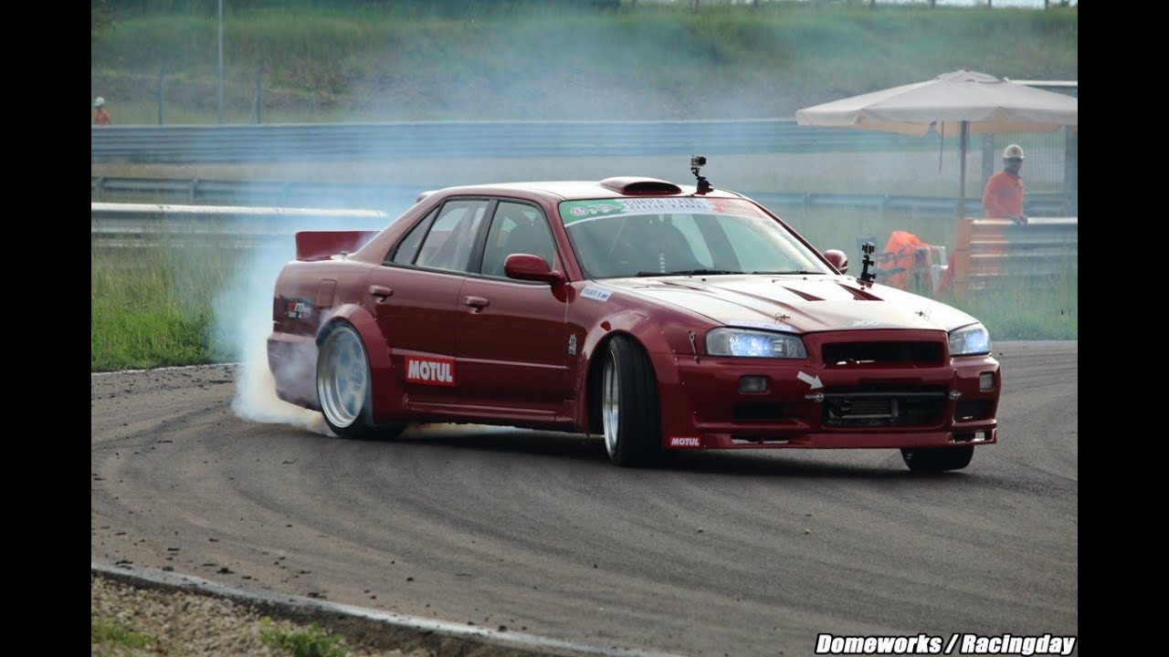Nissan Skyline GT-R vs Bmw M3 e36 Drifting Autodromo di Modena ACI CSAI ...