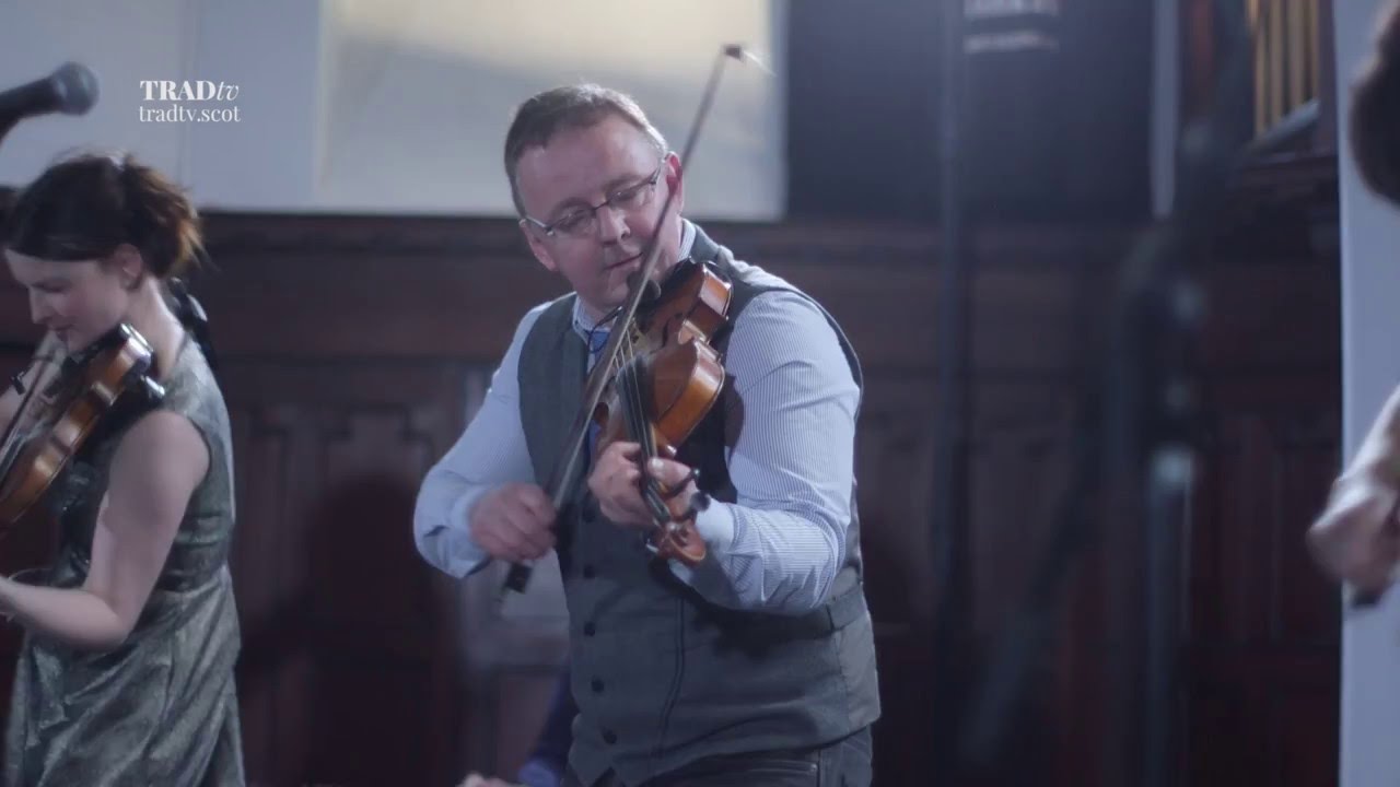 Blazin' Fiddles perform "The Diplodocus" live at Saint Luke's - YouTube