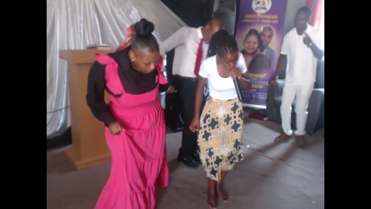 Ngempela lo uyindodana kaThixo - YouTube